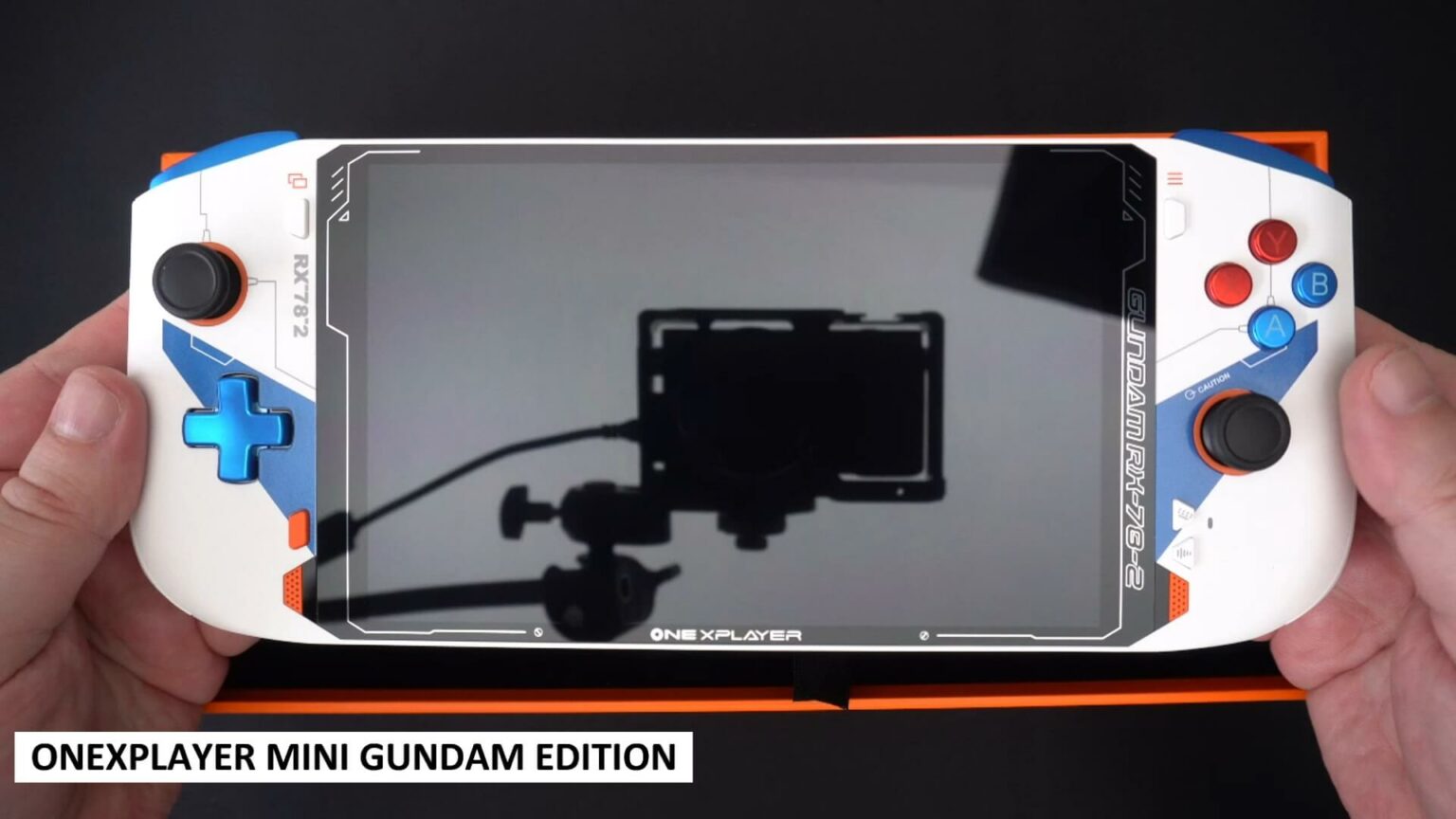 ONEXPLAYER Mini Gundam Review – Intel i7-1260P special edition gaming ...