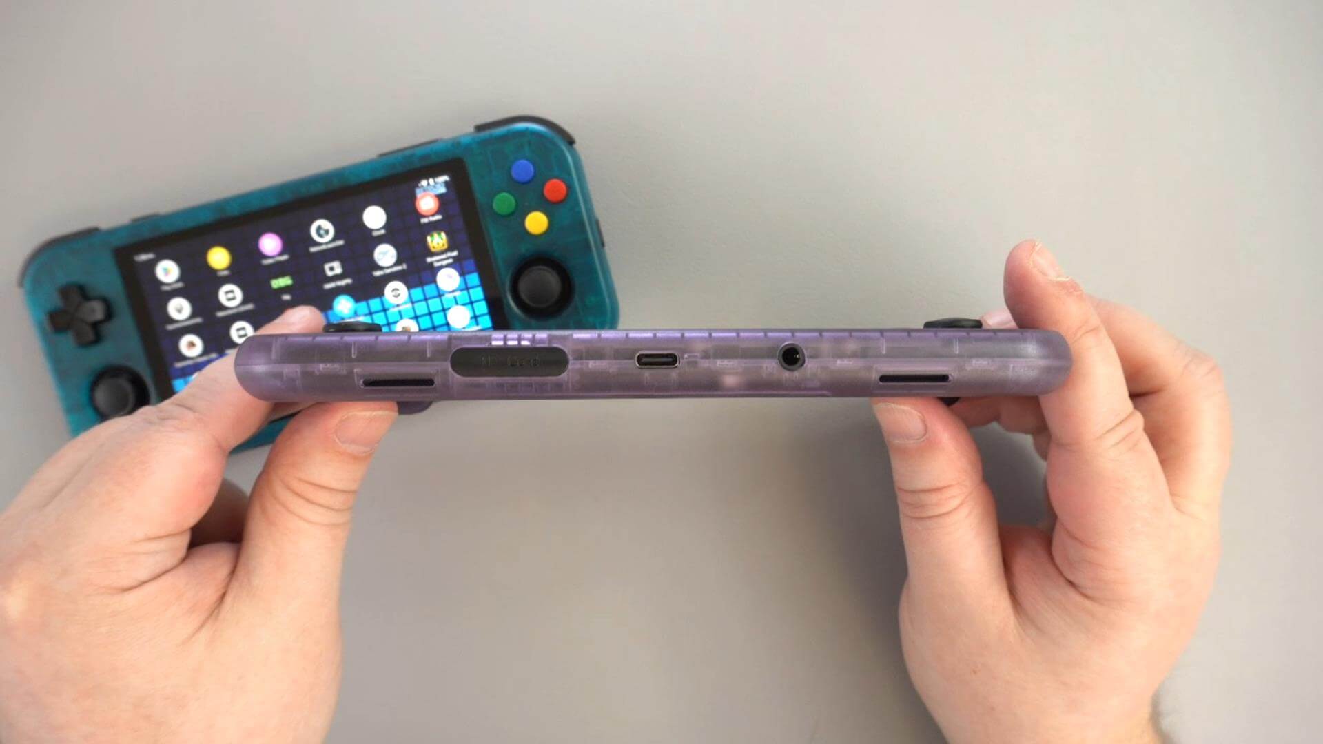 Retroid Pocket 3+ Review – A rival handheld gaming console for the ...