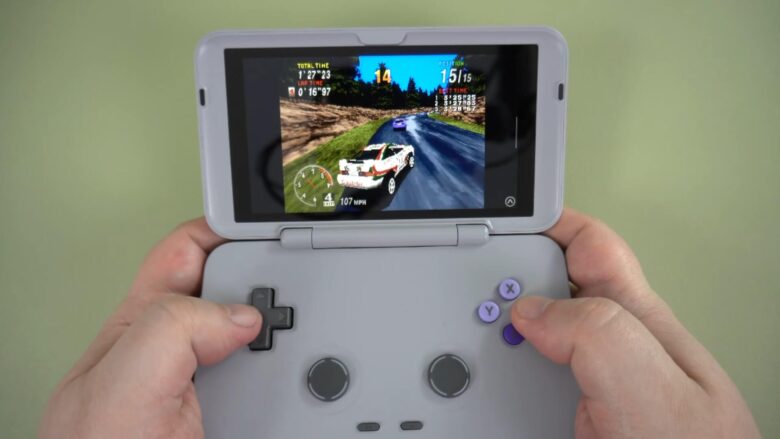 Retroid Pocket Flip Review with video – Awesome Android 11 clamshell ...