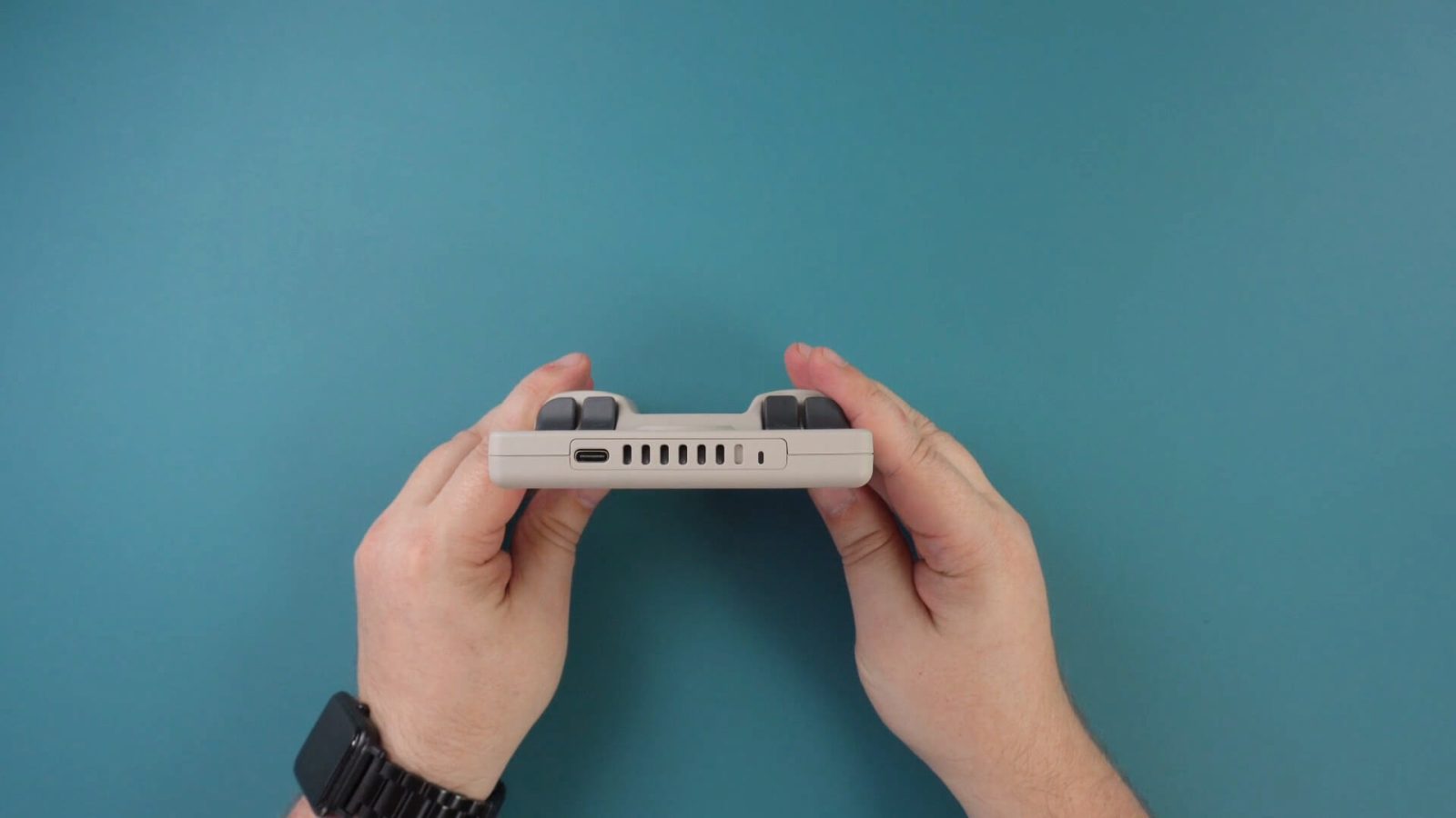 Anbernic RG405V Review with video – Larger than life Android retro ...