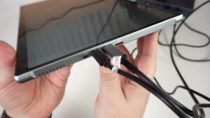 DroiX 15 inch portable monitor review - Adobe RGB - Right Side - DROIX ...