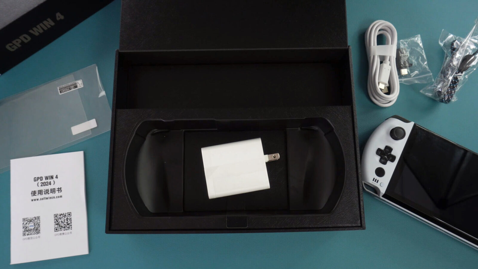 GPD WIN 4 2024 Review with video – Next generation Ryzen 7 8840U ...