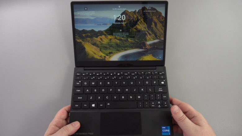 One Netbook 5 Review with video – Interchangeable Mini Laptop & Tablet ...
