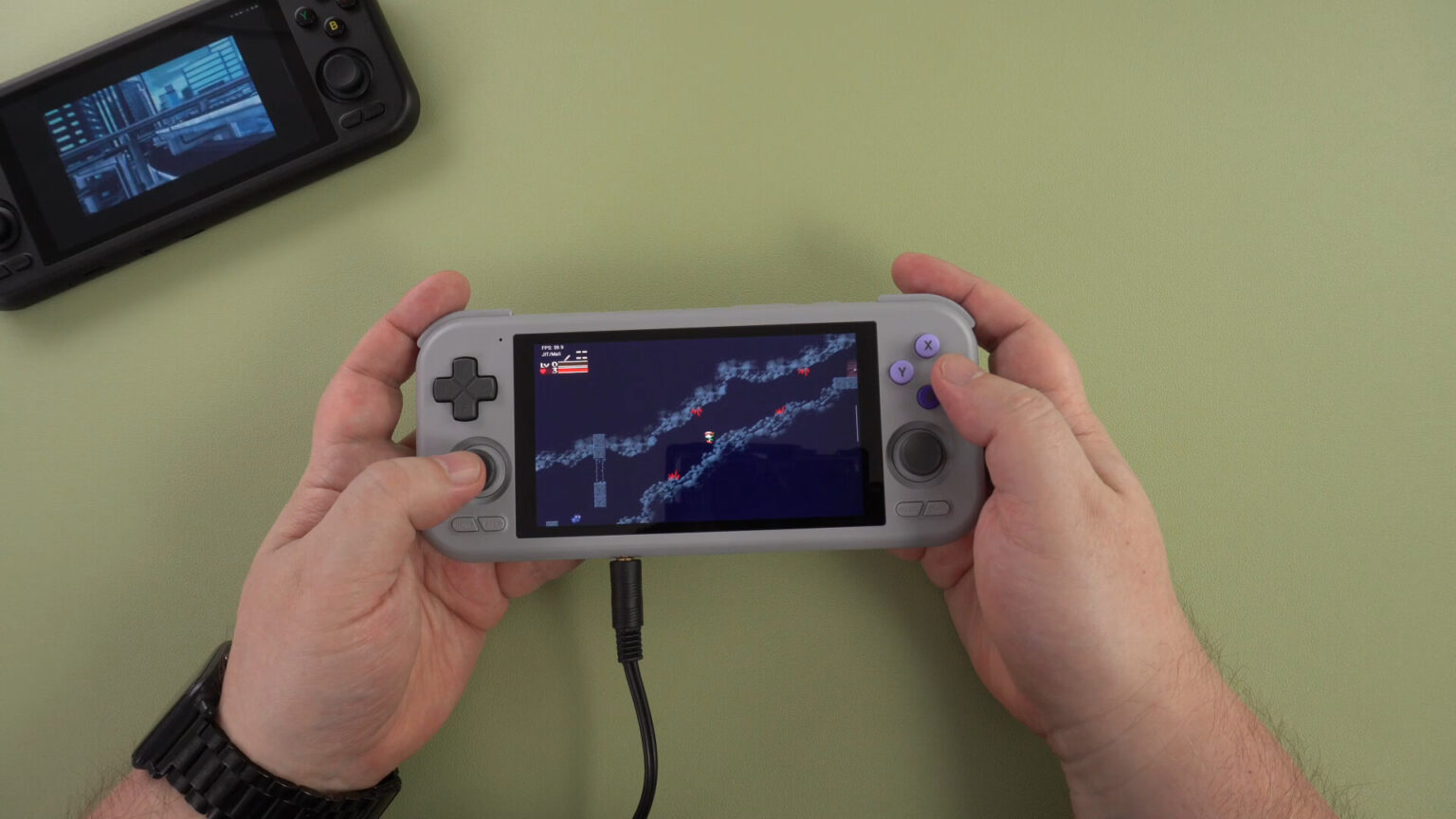 Retroid Pocket 4 vs Retroid Pocket 4 PRO with video – Which has the ...