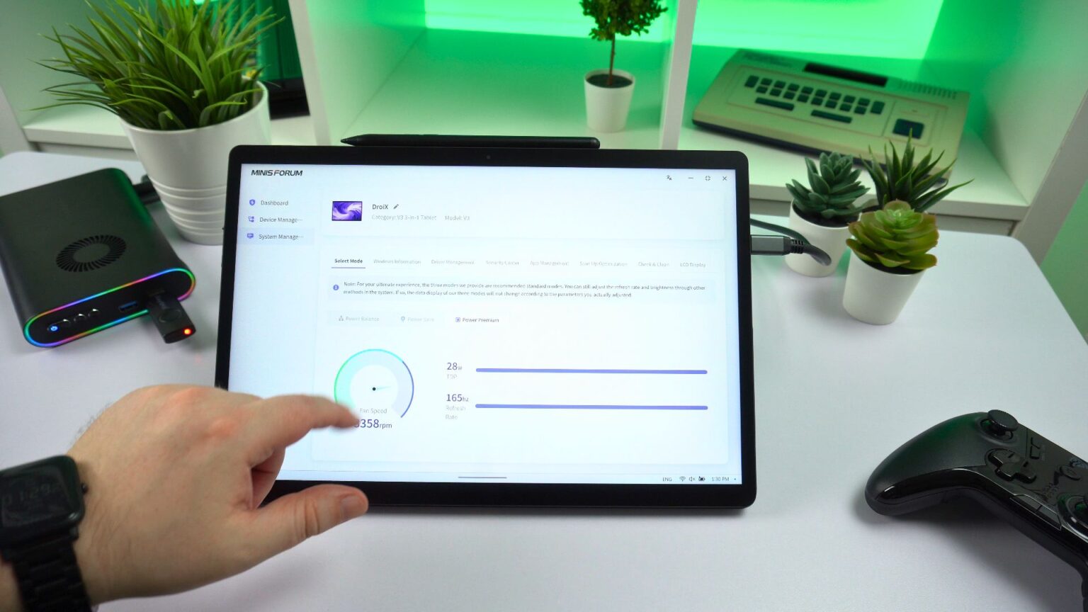 Minisforum V3 review with video – 3-in-1 tablet, laptop and portable ...