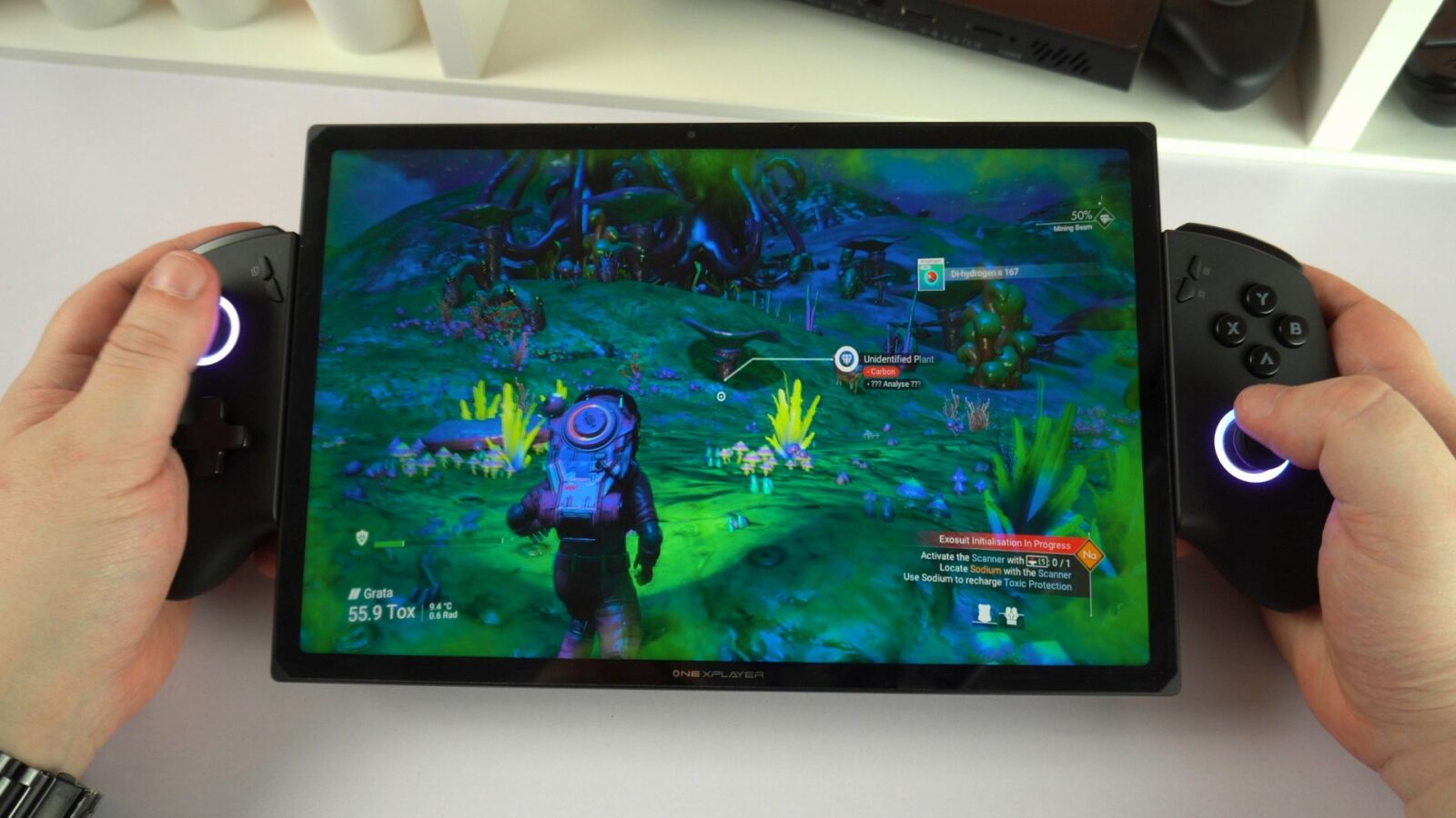 ONEXPLAYER X1 AMD Review – 3-in-1 AMD 8840U powered laptop, tablet ...