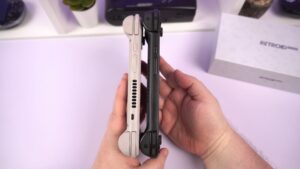 Retroid Pocket 5 Review – Great premium Android gaming handheld at a ...