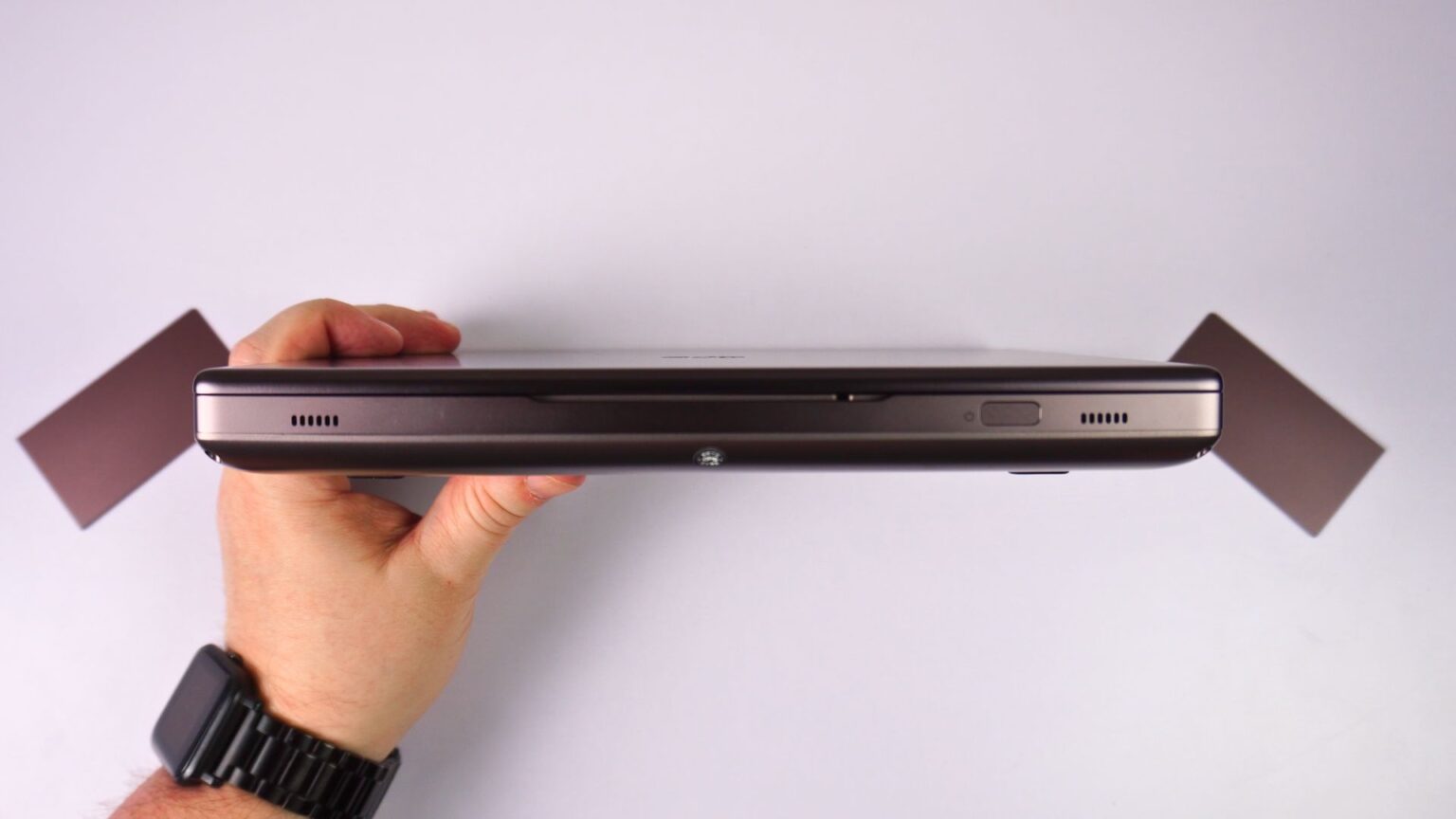 GPD WIN MAX 2 2025 Review – The best handheld gaming PC and mini laptop ...