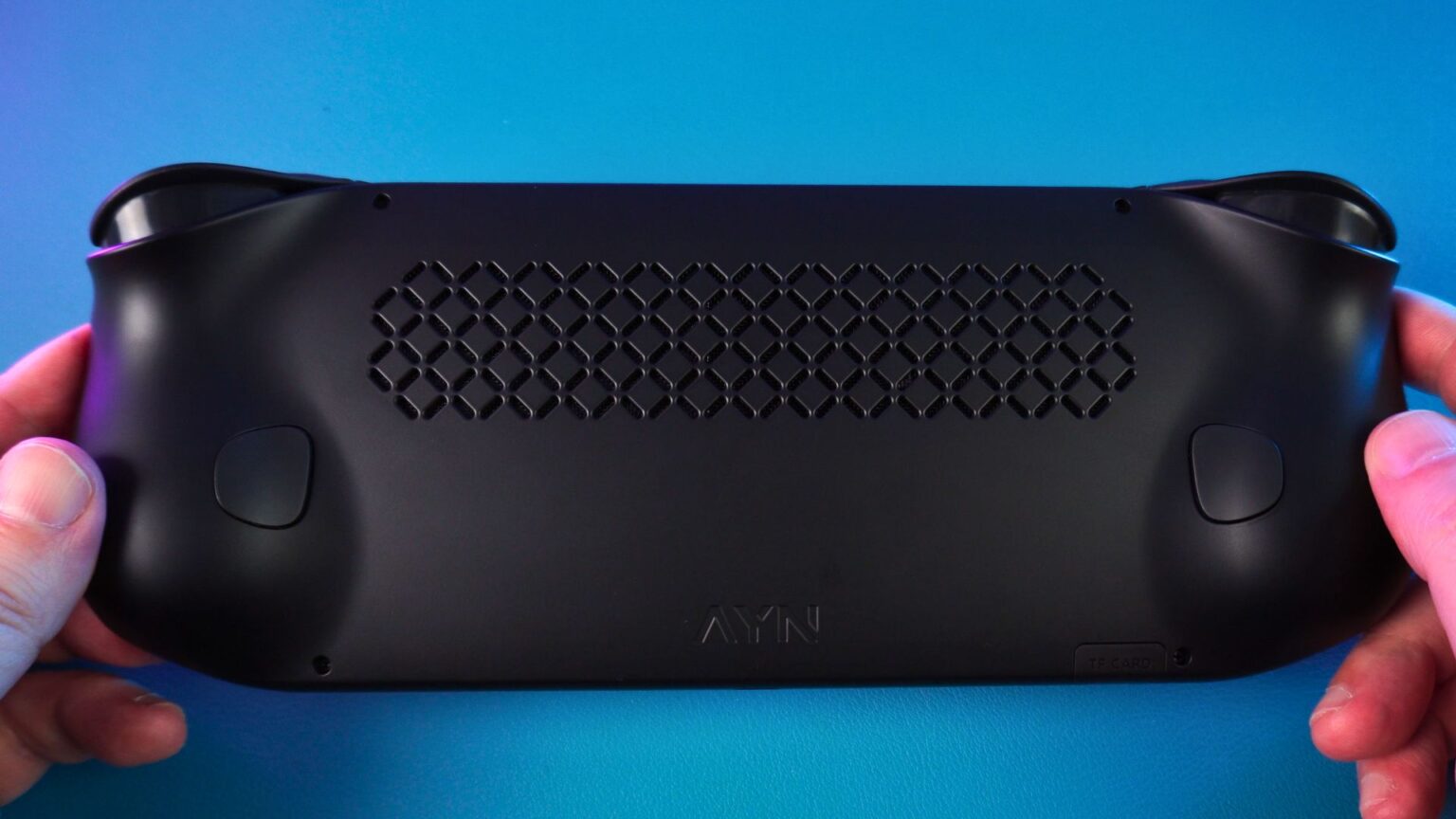 AYN Odin2 Portal Review – Snapdragon 8 powered premium Android gaming ...
