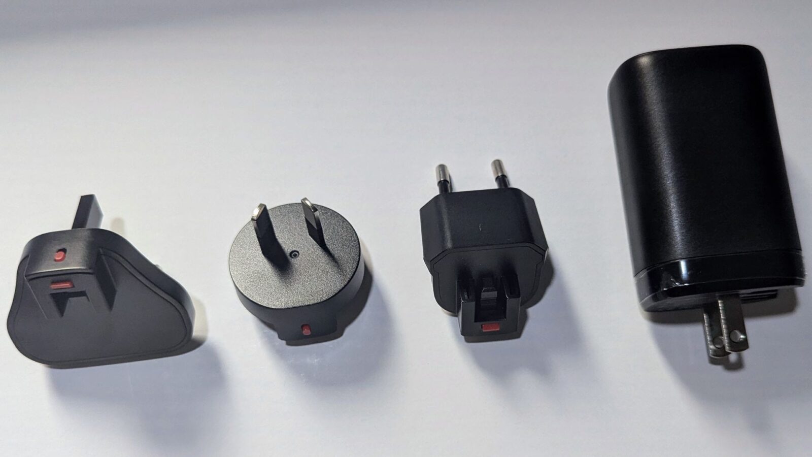 Triple Aero 15.6″ ProMax Monitor Review: Three Screens, One Seamless ...