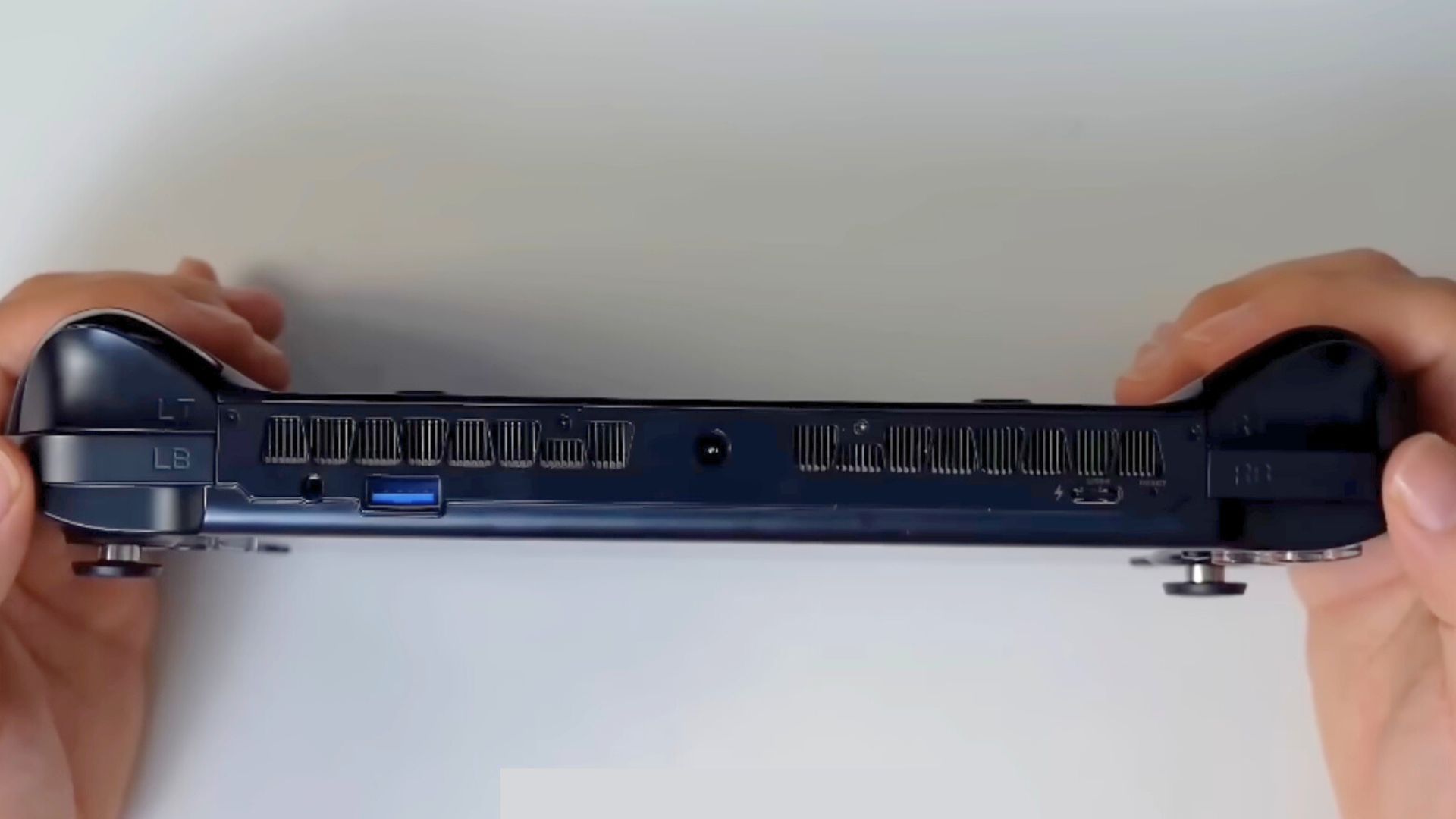 GPD WIN 5 Top View – DROIX Blogs | Latest Technology and Gadgets