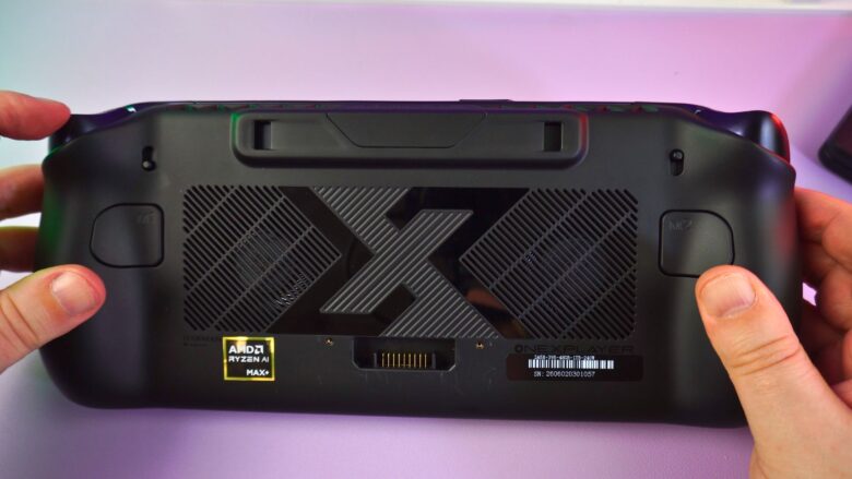 ONEXPLAYER ONEXFLY Apex Review: The Ultimate Strix Halo Handheld Gaming ...