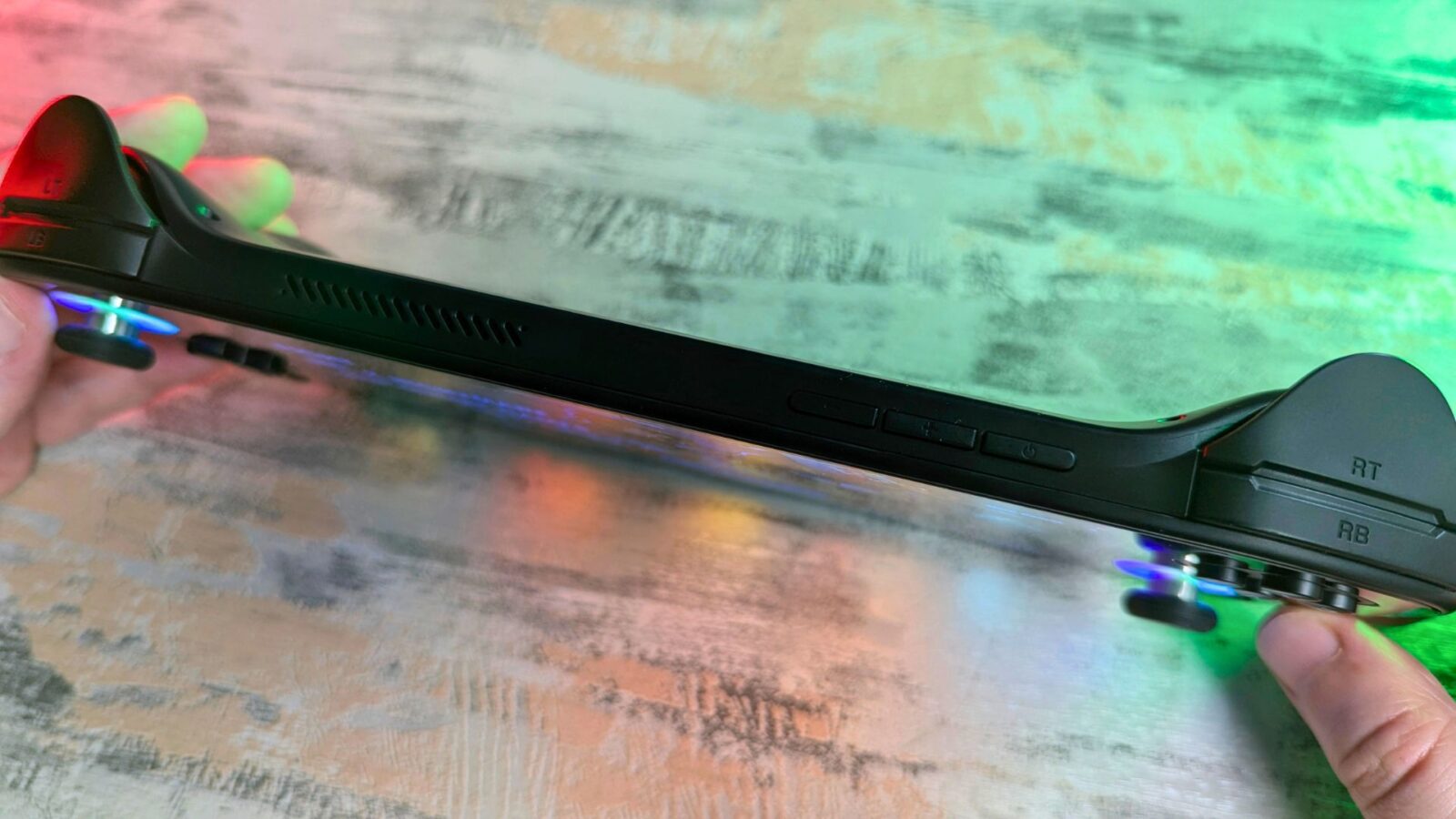 MANGMI Pocket MAX Review: Big AMOLED, Swappable Controls, Tough ...
