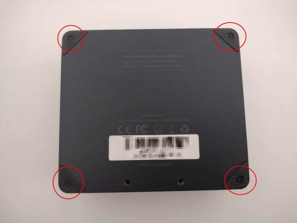 Paso 1 - Retirar la placa trasera