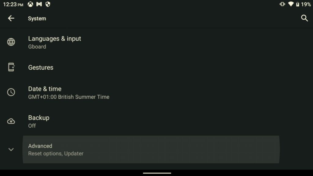 Desde aquí, haga clic en Avances -> Restablecer opciones