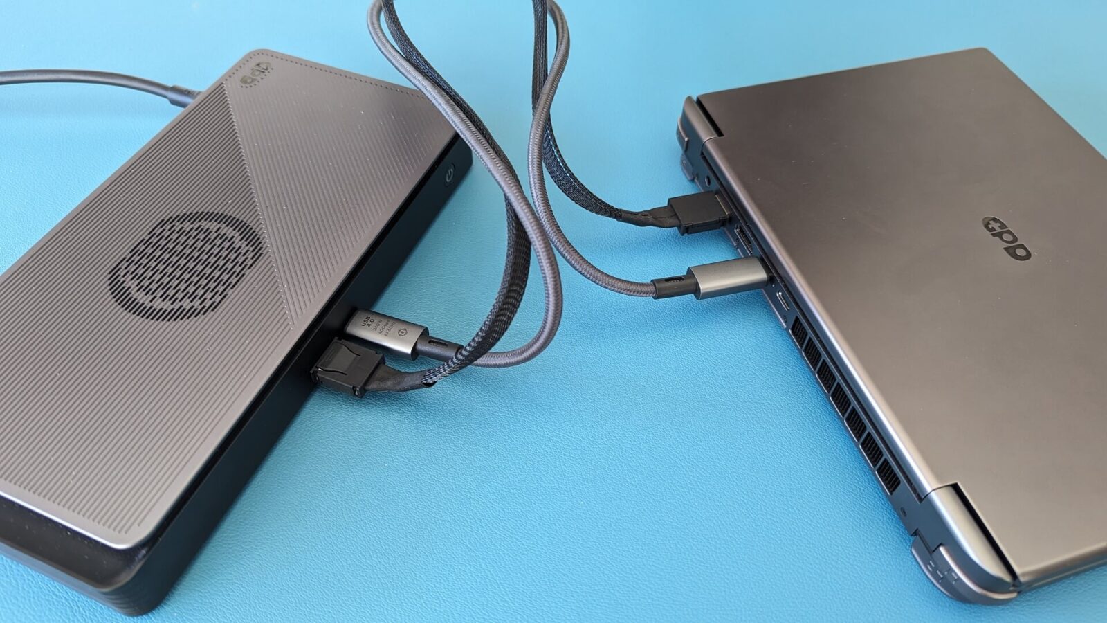 GPD WIN MAX 2 2023 Oculink Port, Oculink Cable and USB 4 port