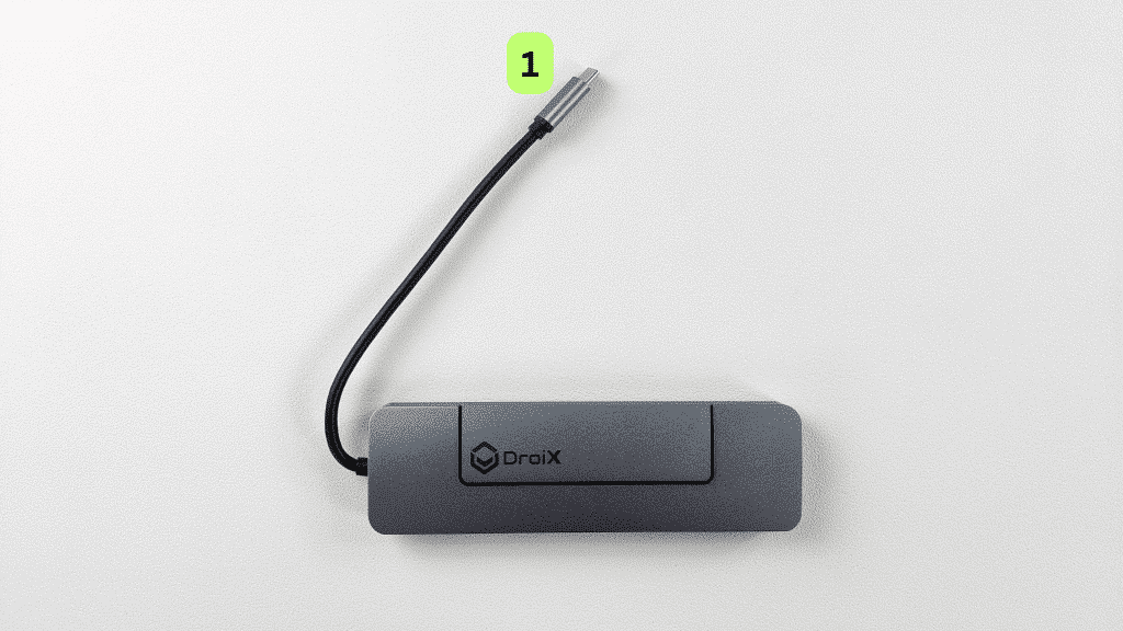 Lo primero que hay que hacer es simplemente conectar el dispositivo de juego portátil mediante ...